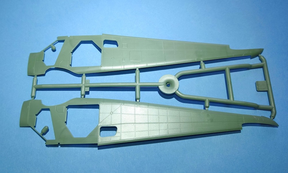 Dora Wings DW48059 De Havilland L-20A/U-6A Beaver (Wheels)