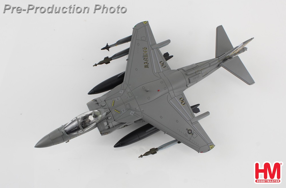 Hobbymaster HA2631 Harrier II AV-8B 165425/00, VMA-542, US Marine