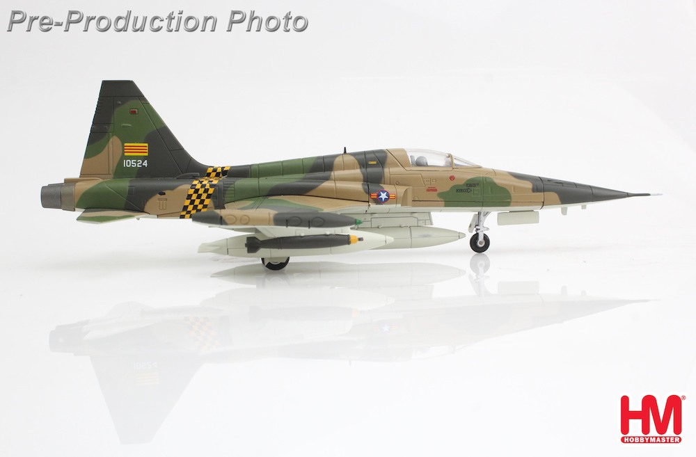 Hobbymaster HA33009 Northrop F-5A Freedom Fighter 65-10524, 522 S