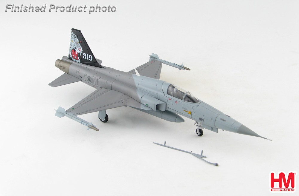 Hobbymaster HA3341 Northrop F-5S Tiger II 819, 144th Squadron, RS