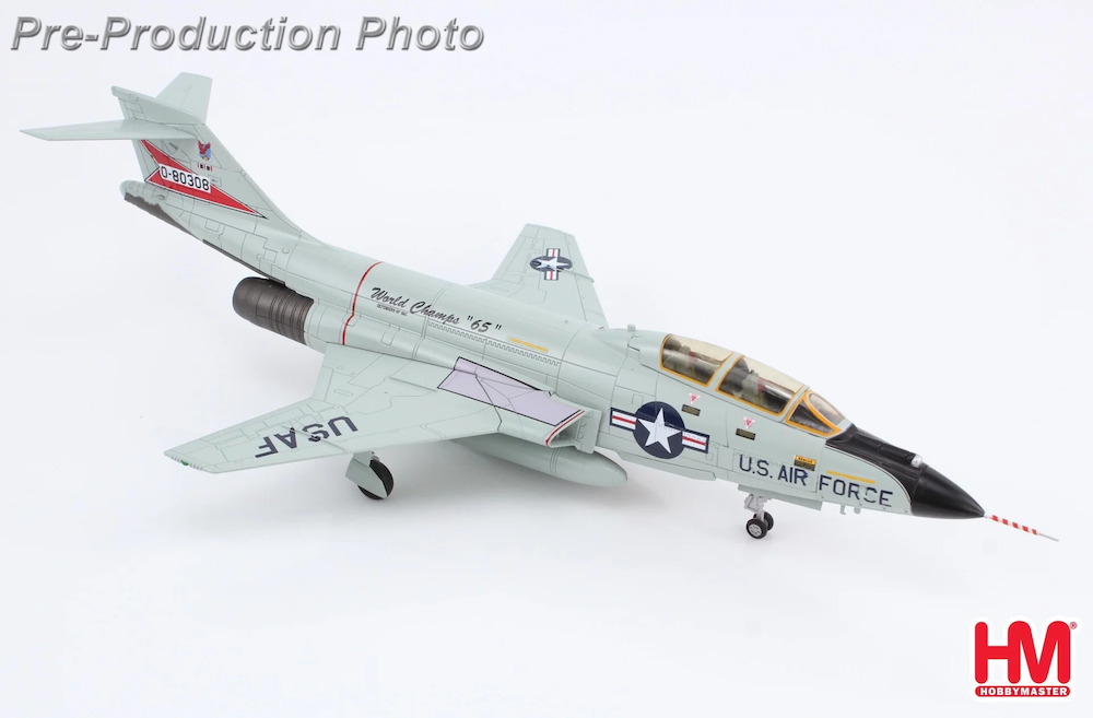 Hobbymaster HA3716 F101B Voodoo USAF, "World Champs 65"