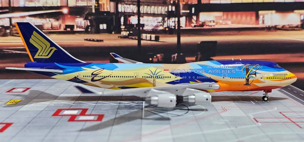 HX Models B615301 Boeing 747-400 Singapore Airlines "Tropica