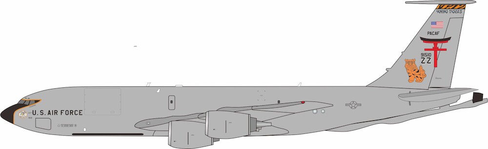 Inflight 200 IF135USA510R Boeing KC135 Stratotanker USAF Kadena A
