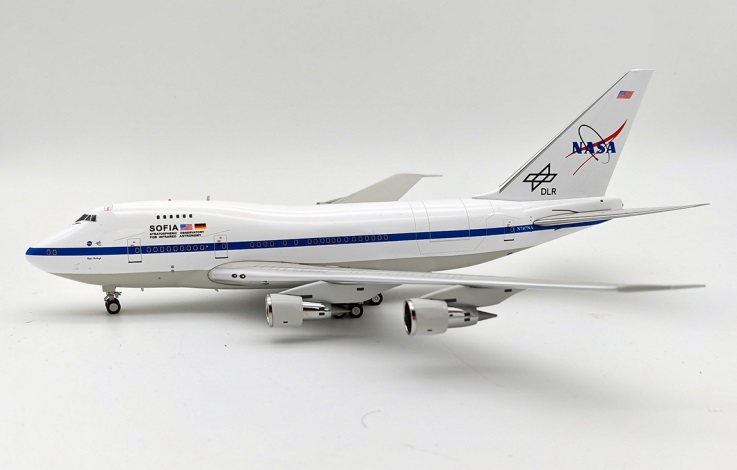 Inflight 200 IF747SPSOFIA02 Boeing 747SP SOFIA DLR / NASA N747NA