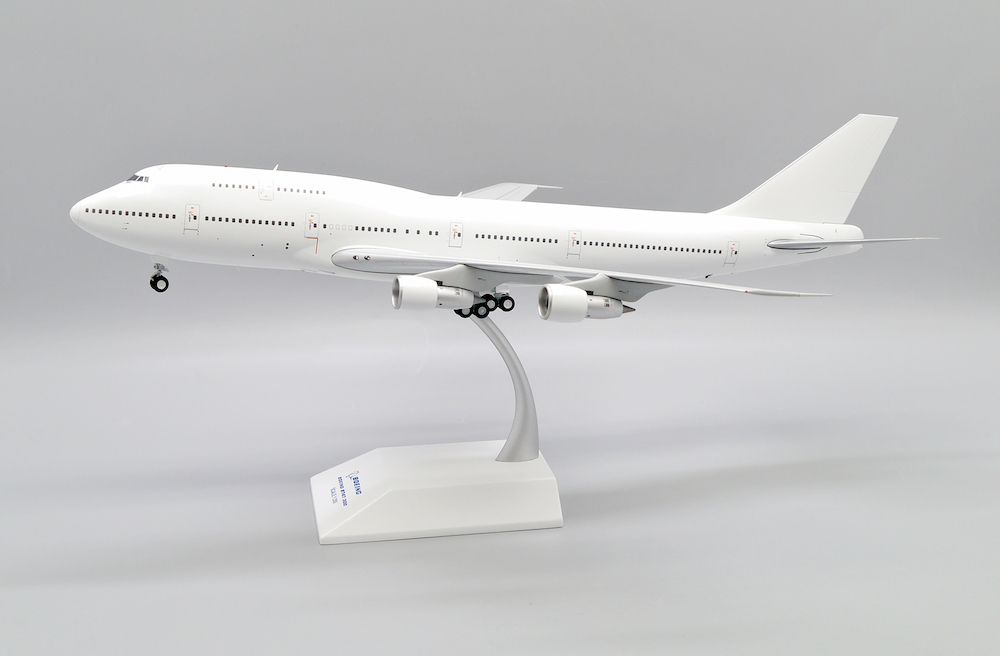 JC Wings BK1100 Boeing 747-300 Blank PW engines