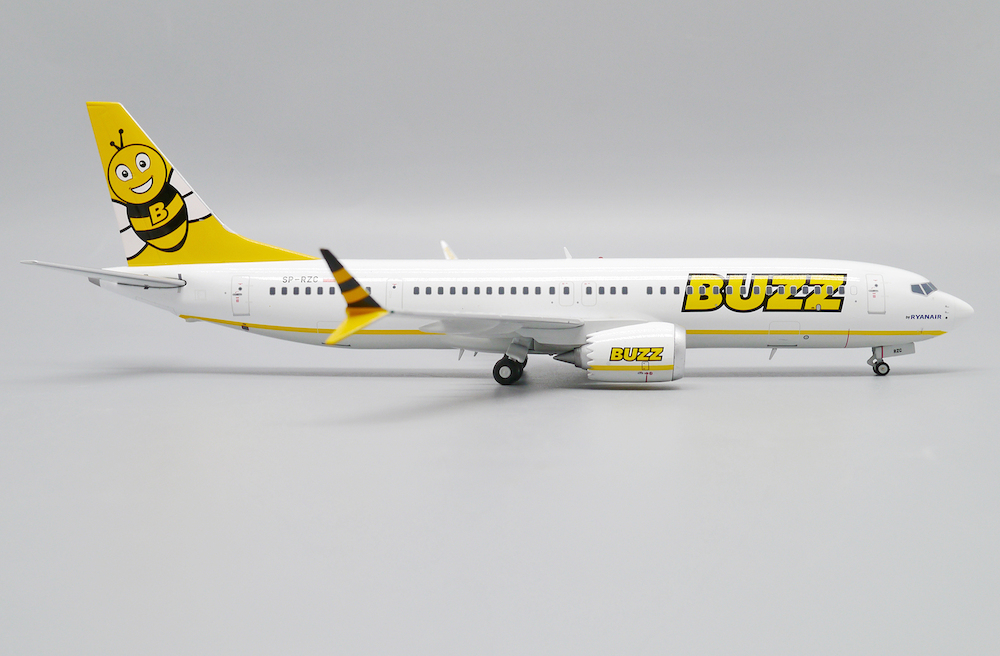 JC Wings EW238M003 Boeing 737 MAX 8 Buzz by Ryanair SP-RZC