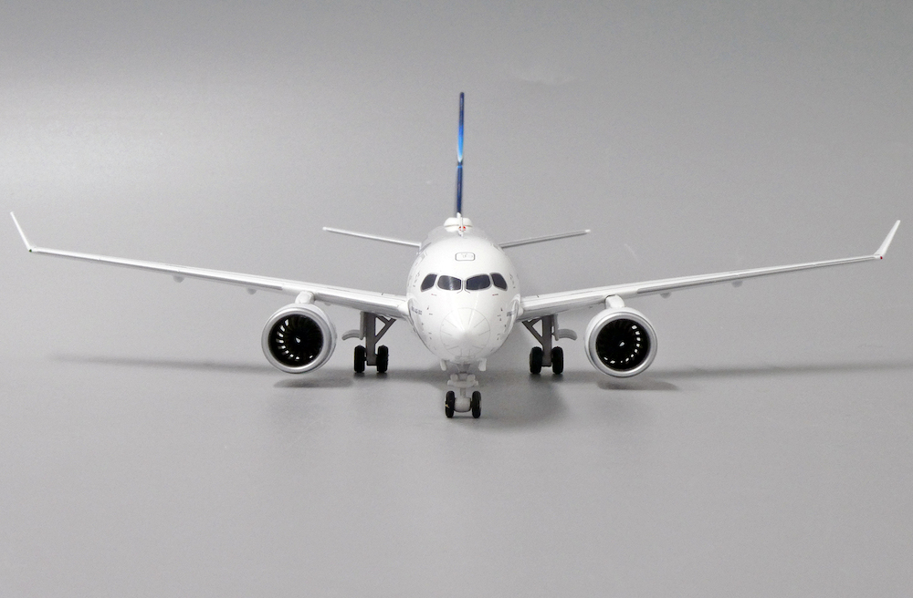 JC Wings LH2230 Airbus A220-300 Egypt Air Express SU-GEX