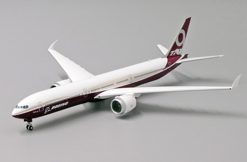 JC Wings LH4126X Boeing 777-9X Boeing House Color " Folded W