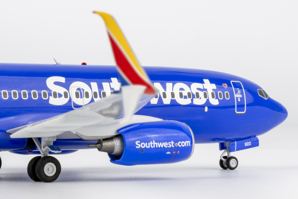 NG Models 05022 Boeing 737-700 Southwest Airlines N922WN