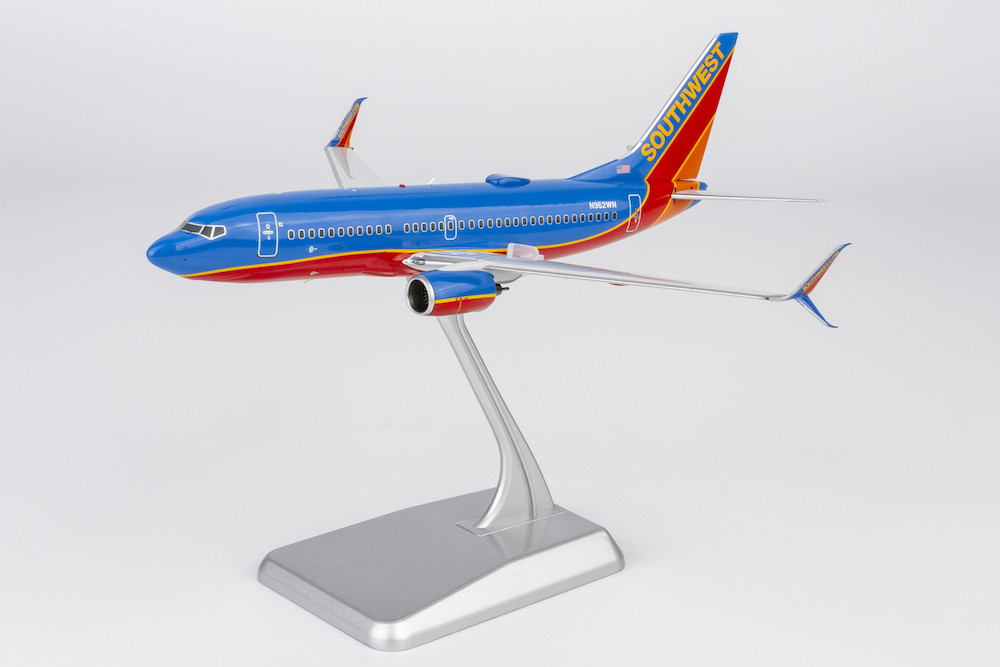NG Models 05037 Boeing 737-700 Southwest Airlines "Canyon bl