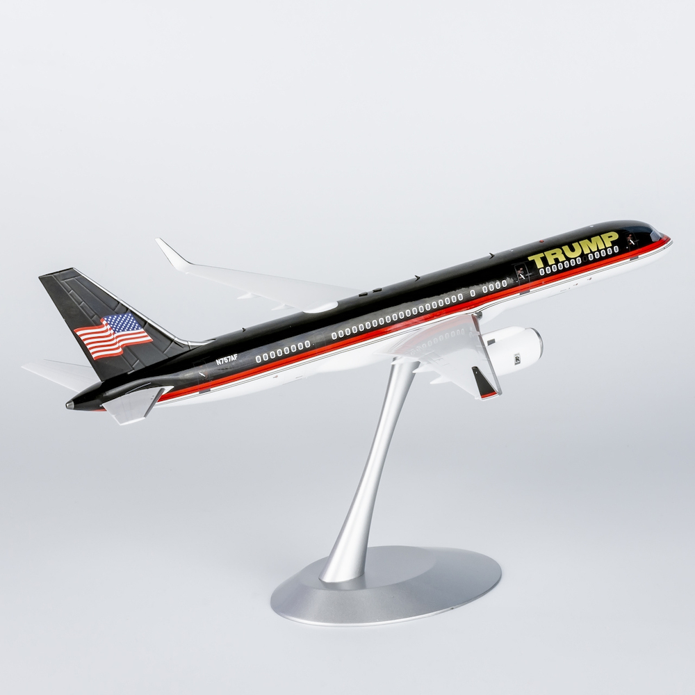 NG Models 42037 Boeing 757-200 Trump Force One / The Trump Organi