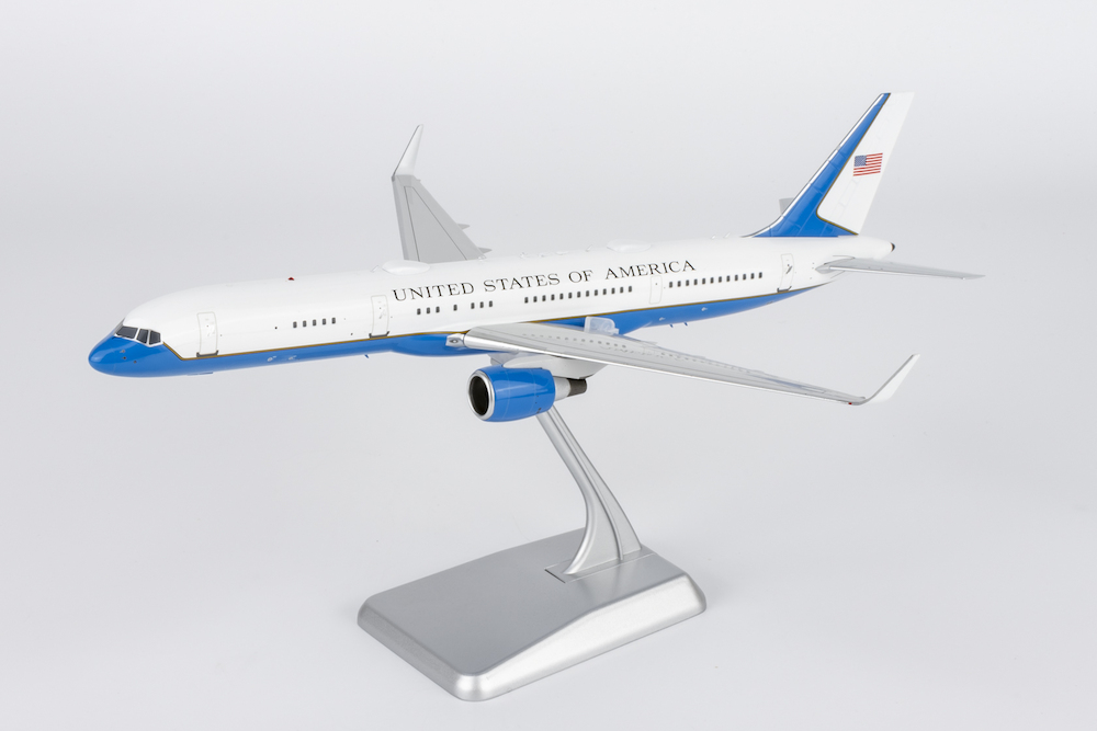 NG Models 42041 Boeing 757-200 (C-32A) United States of America U