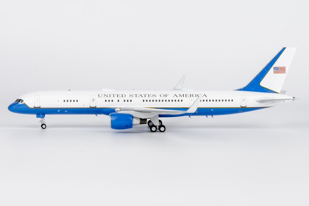 NG Models 42041 Boeing 757-200 (C-32A) United States of America U