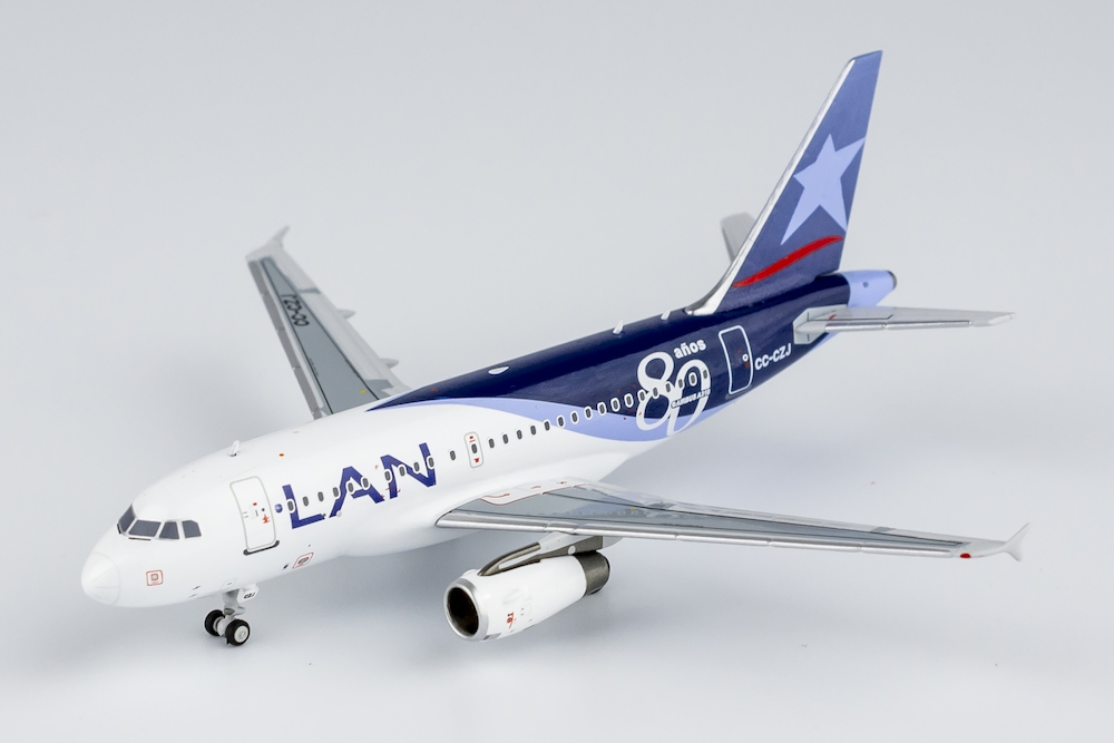 NG Models 48007 Airbus A318-100 LAN Airlines 80th anniversary CC