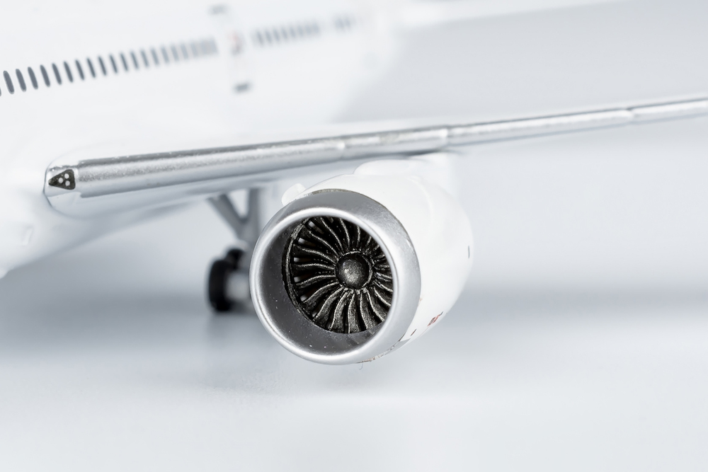 NG Models 59026 Boeing 787-8 Dreamliner Blank with GE engines