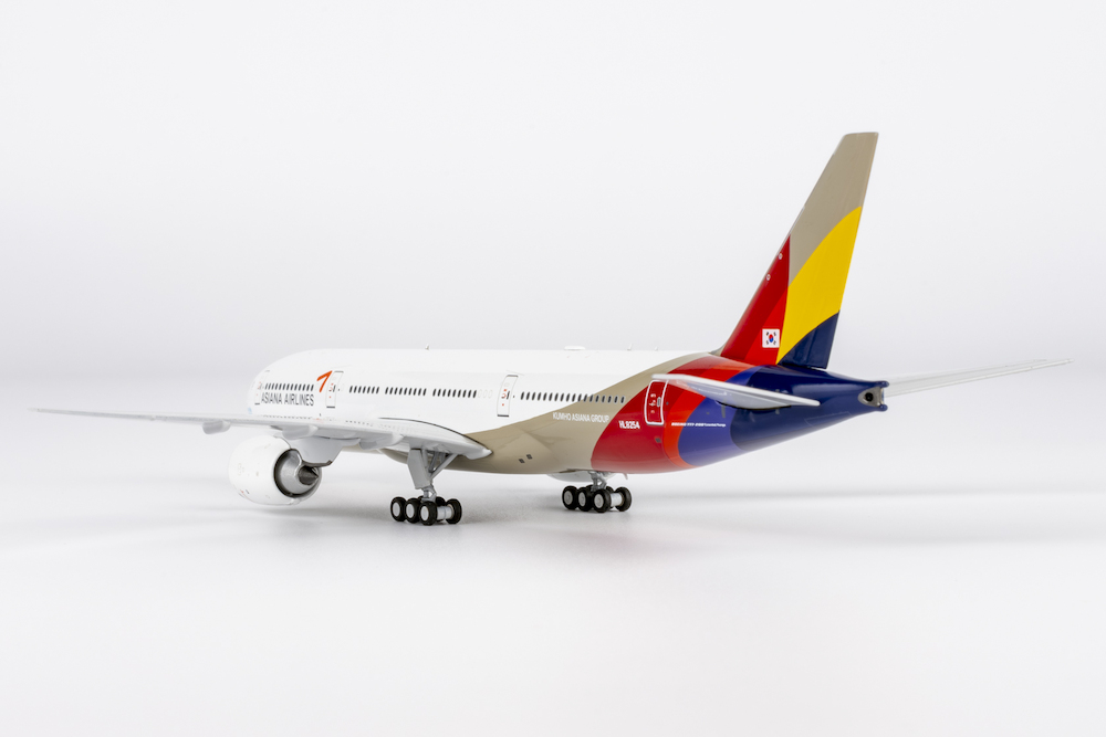 NG Models 72065 Boeing 777-200ER Asiana Airlines HL8254
