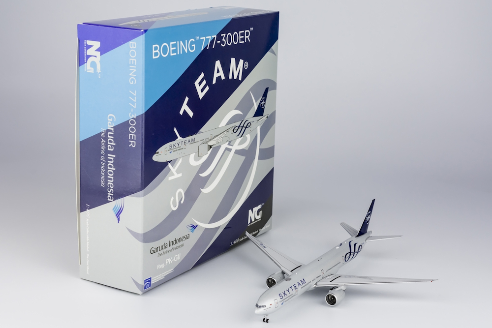 NG Models 73021 Boeing 777-300ER Garuda Indonesia Skyteam PK-GII