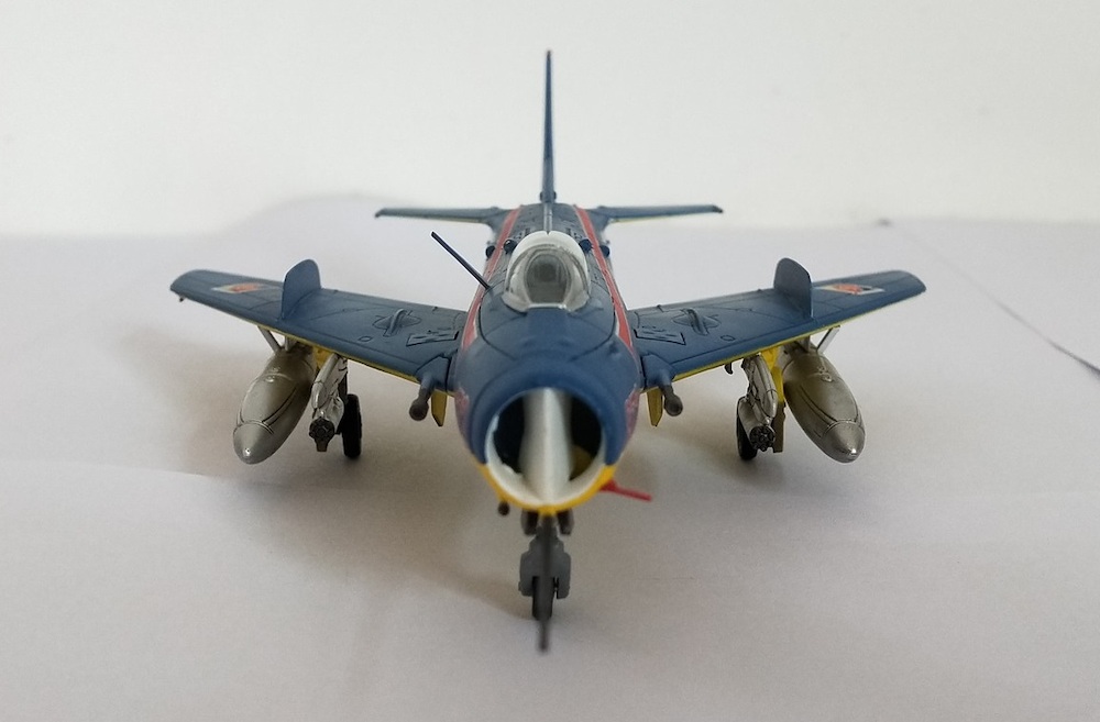 Panzerkampf 14642PB Mikoyan-Gurevich MIG-19S Farmer C.,Red 872,