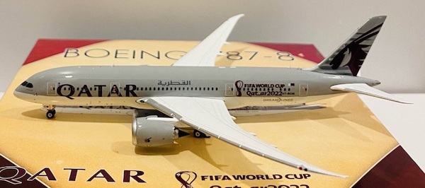 Phoenix-models 04497 Boeing 787-8 Dreamliner Qatar FIFA WORLD CUP