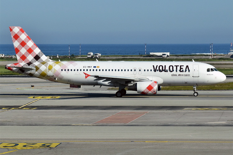 Phoenix-models 11940 Airbus A320-200 Volotea Airlines EC-NNY