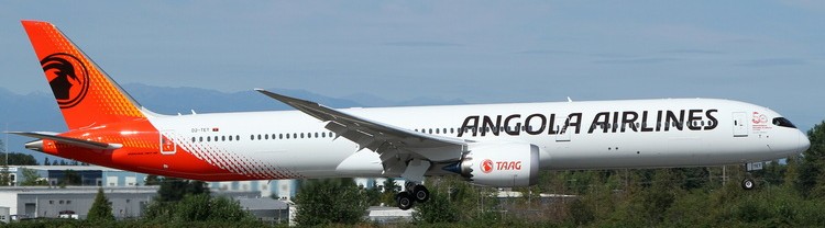 Phoenix-models 12040 Boeing 787-10 Dreamliner TAAG Angola Airline
