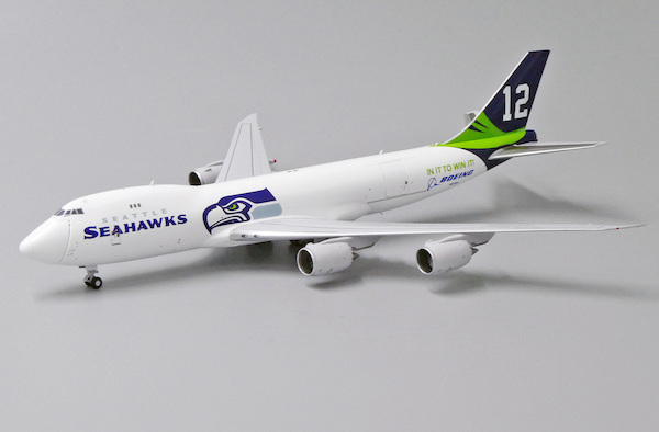 Boeing 747-8F Boeing Company "Seattle Seahawks Livery" N841BA Wit