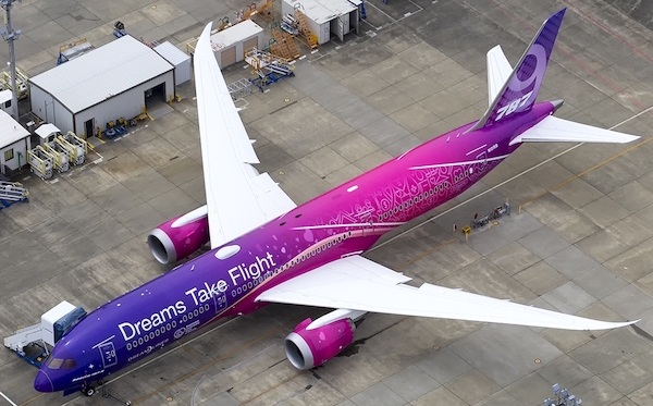 Boeing 787-9 Dreamliner Boeing "Dreams Take Flight" N1015B With S