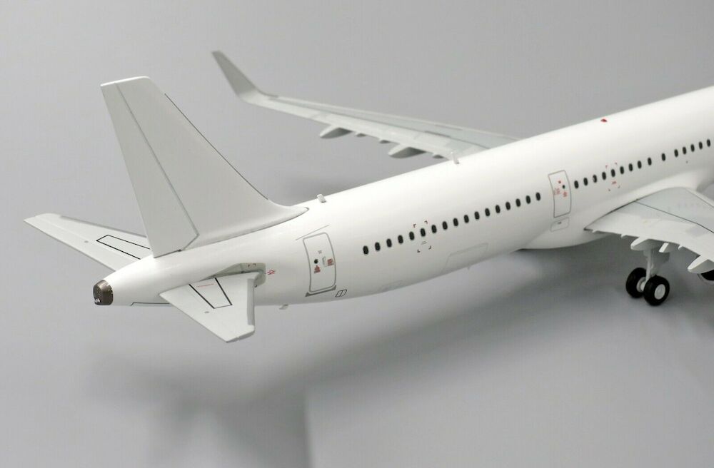 Airbus A321 Blank With Stand - AviationMegastore.com