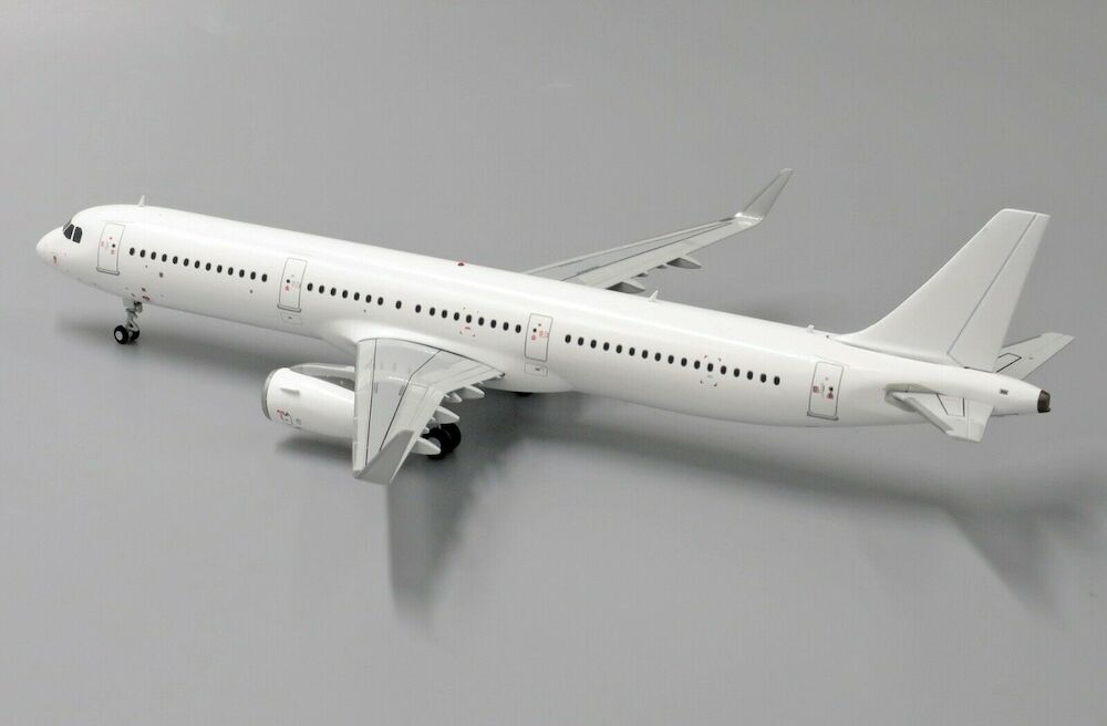 Airbus A321 Blank With Stand - AviationMegastore.com