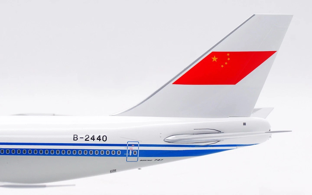SQ Wings L2082 Boeing 747-200M CAAC B-2440